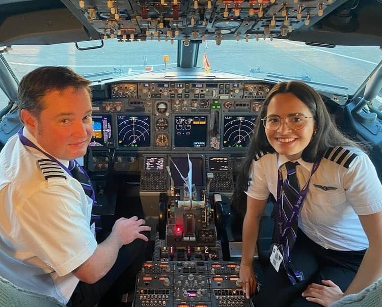 Ponceña se convierte en la piloto destacada en el primer vuelo de Avelo ...