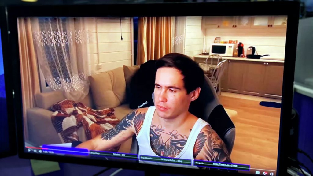 Video:Arrestan a un bloguero ruso tras la muerte de una mujer durante ...