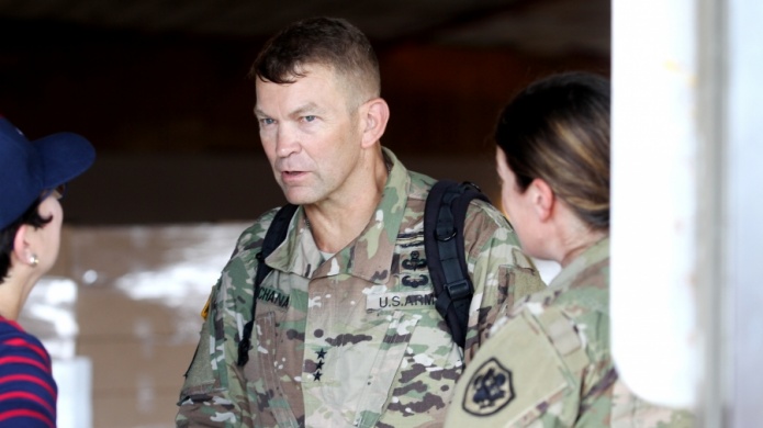 General Buchanan supervisa entrega de ayuda en el municipio de Cidra