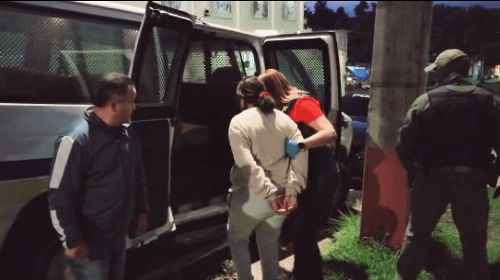 Policía arresta a mujer de 29 años por supuestamente ser facilitadora ...