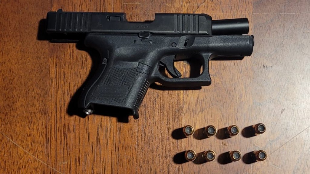 Arrestan a hombre con arma de fuego en Las Piedras