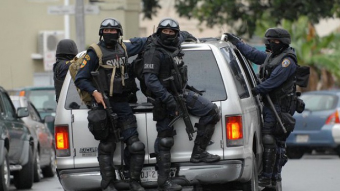 Activan unidad Swat en Toma de Rehenes en Bayamón que resultó ser una ...