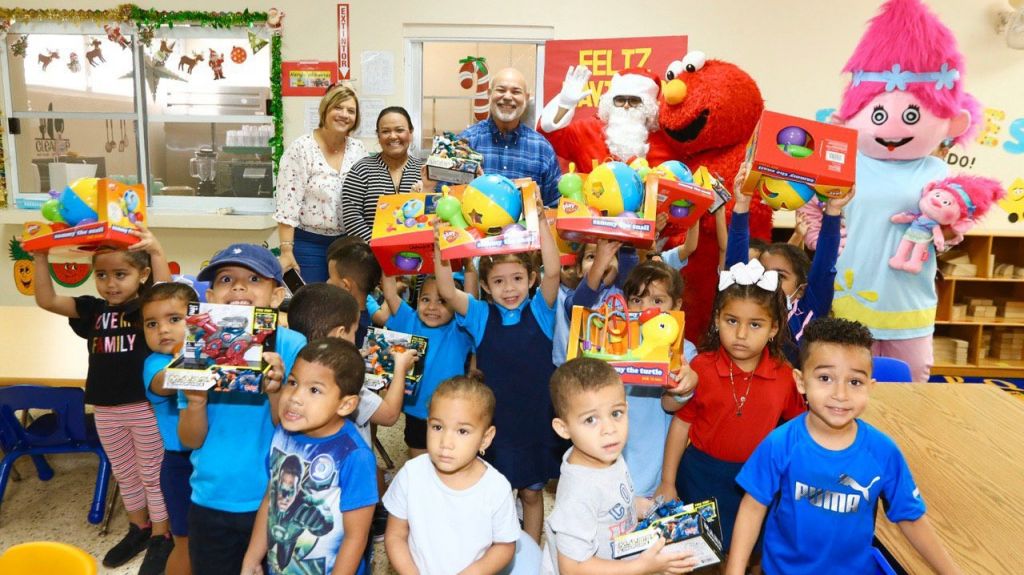 Entregan juguetes educativos a niños de Centros Head Start
