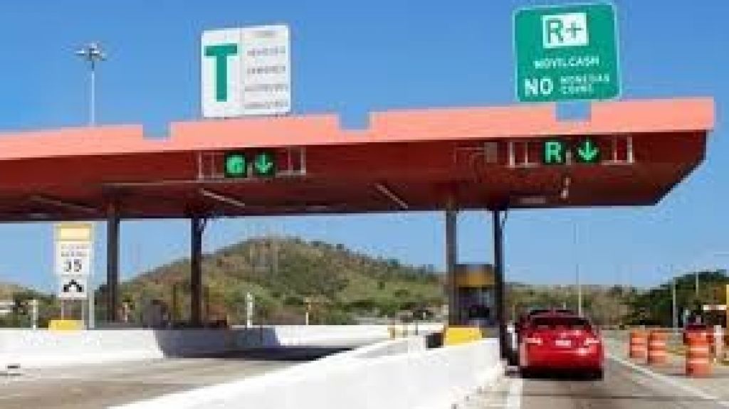 Secretario DTOP citado a vista pública el viernes sobre Autoexpreso