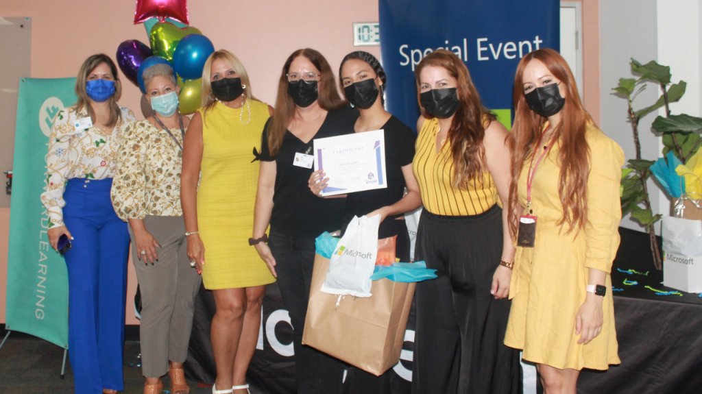 Ganadoras del Microsoft Girls STEAM Challenge 2022